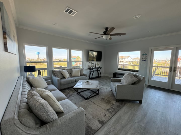 Heart Of Crystal Beach*beach View*arcade* - Crystal Beach, TX
