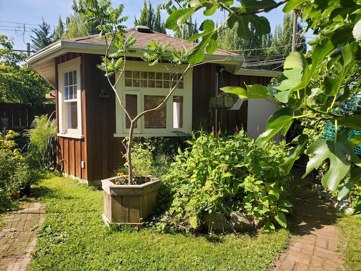 Pandora Street Suite - Vancouver