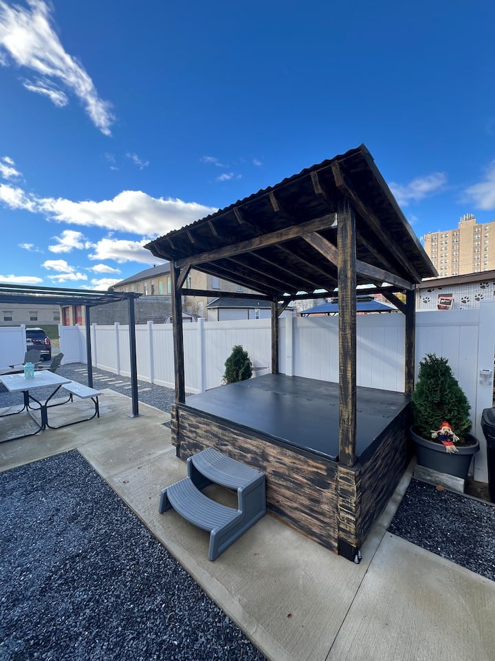The "Ultimate Getaway" At Backyard Escapes - Palmerton, PA