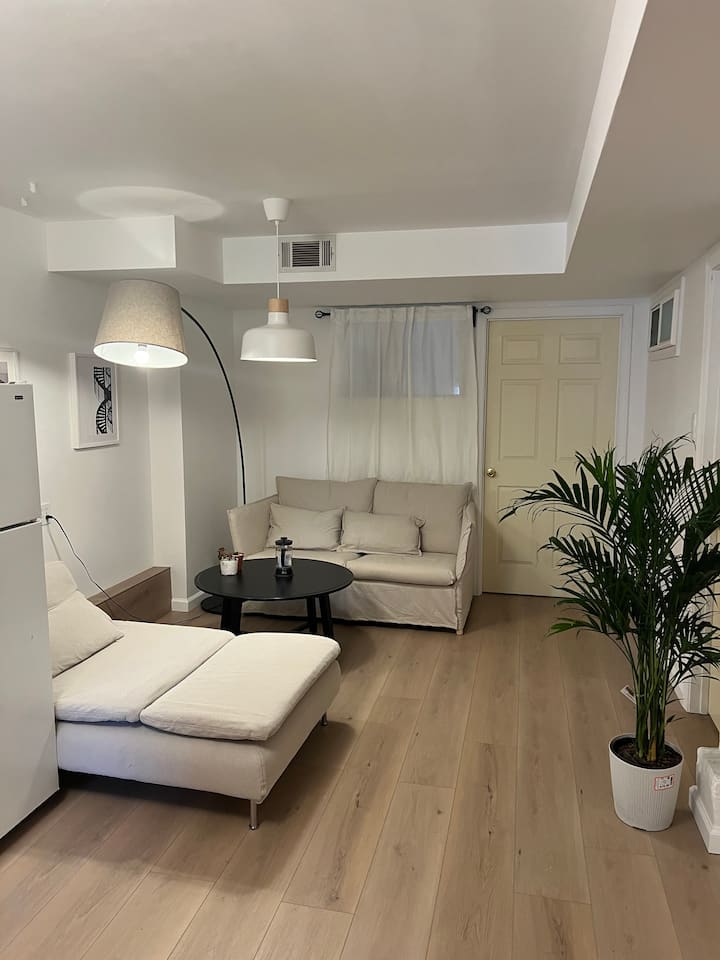 Cozy 3b/1b Cozy Home With Kitchen And Backyard - Brisbane, CA