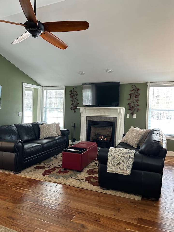 Cozy Berkshire Cottage - The Berkshires, MA