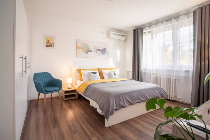 Astra Apartment Near The Main Bus Station - Novi Sad