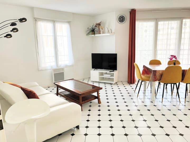 Appartement Spacieux Dans Le Centre Avec Balcon - Gennevilliers