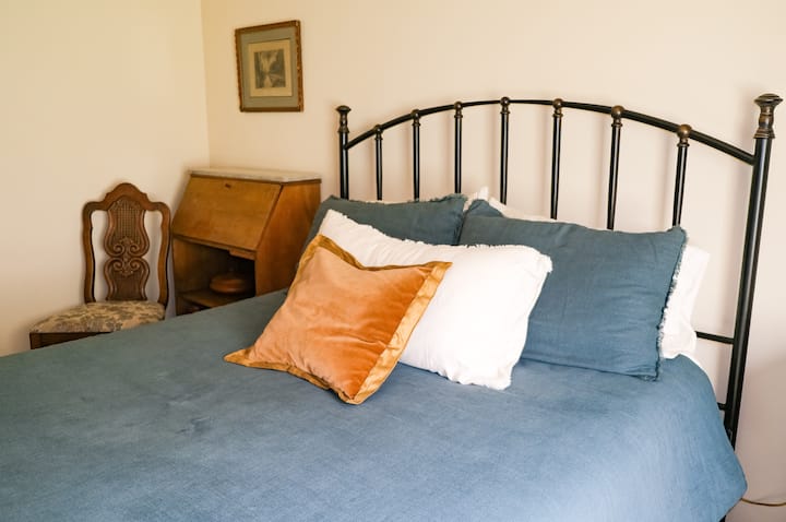 Room #2 In Millhouse At Compass Rose Farms - Whidbey Island, WA