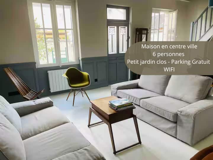 Maison Ancienne, Jardin Clos Paisible 2,5 Chambres - Chinon