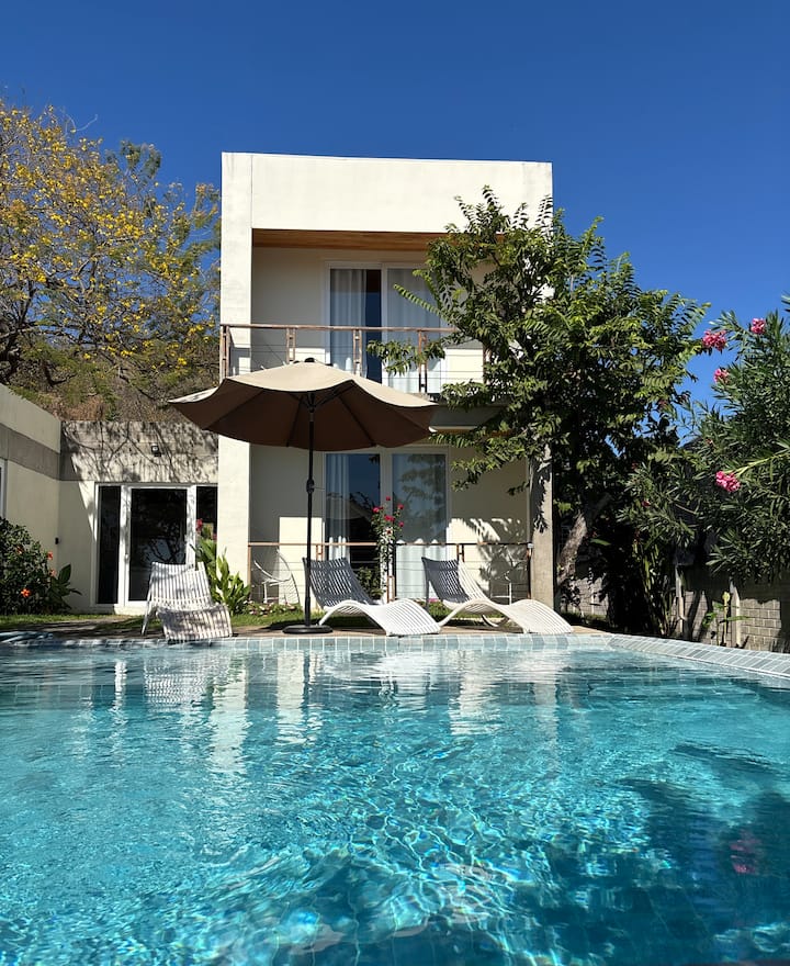 Modern Villa W/pool+wifi+ac @Surfcity El Sunzal - El Salvador