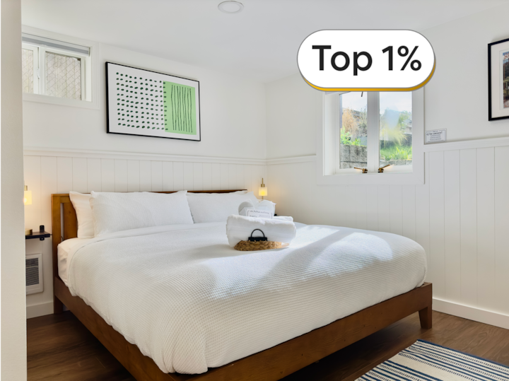 Top 1% Seattle Stay | 2 King Beds, Near Everything - Seattle, WA