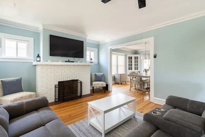 Heart Of Lakewood- Entire Duplex - Berea, OH