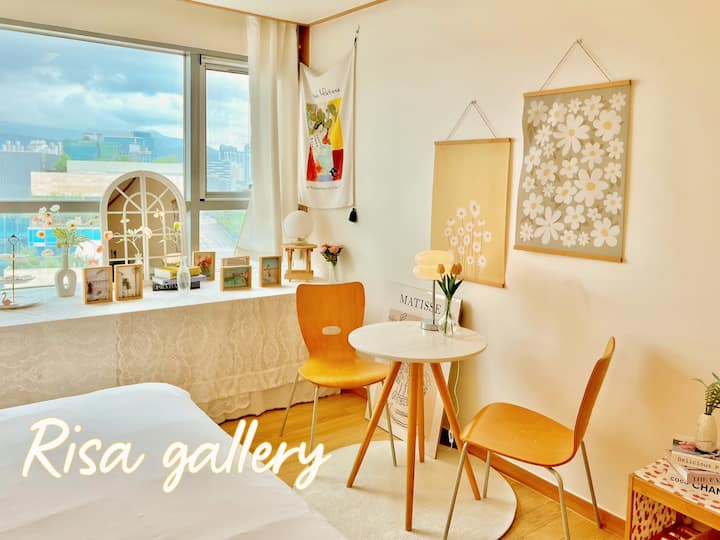 [Risa Gallery]평촌역,초역세권.이마트,도보2분.오늘밤,당신이.빛나는.로맨틱공간 - 호계2동