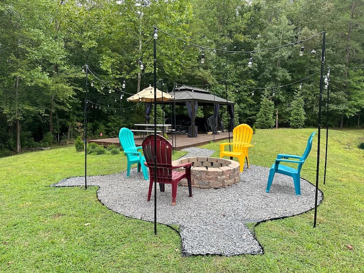 Perdos Lakehouse - Midland, VA