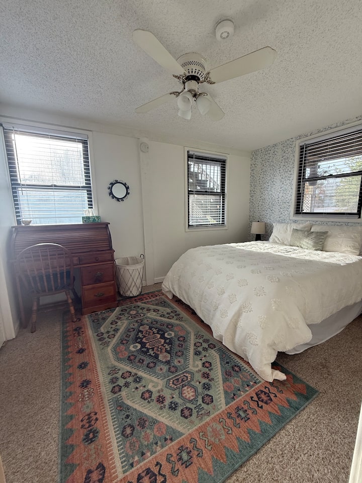 Sound + Sea Shanty- Pets Allowed - Kill Devil Hills, NC