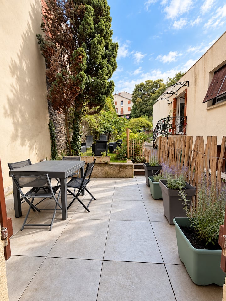 Charmant T2 Avec Terrasse Et Jardin - Le Gamay - Châtel-Guyon