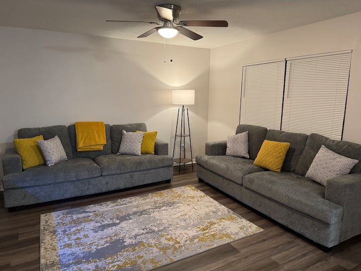 Spacious City House - Tampa, FL