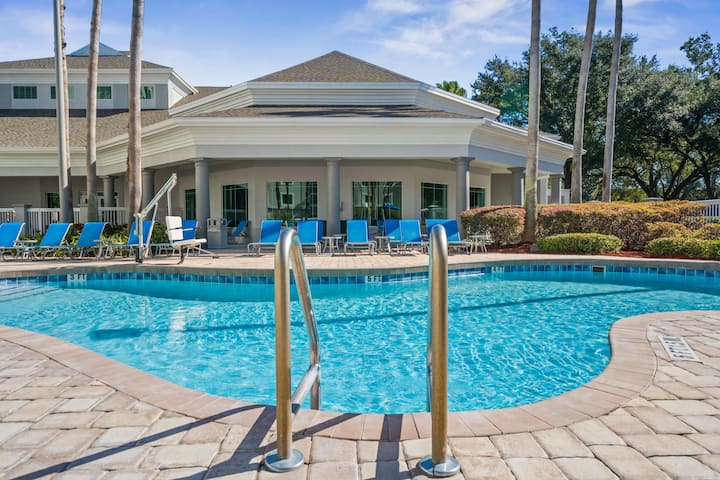 Comfy Condo Near Disney/free Shuttle To Parks - Lake Buena Vista