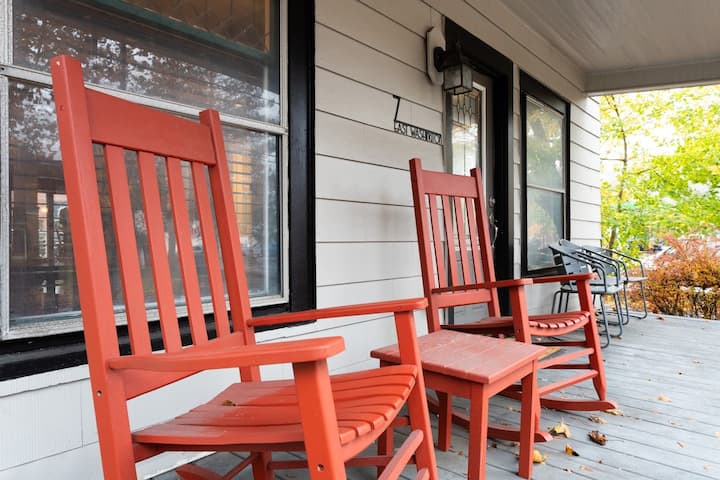 The Wolf's Den - Ellicottville, NY