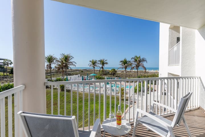 Your Beach Escape Awaits - Treasure Island, FL