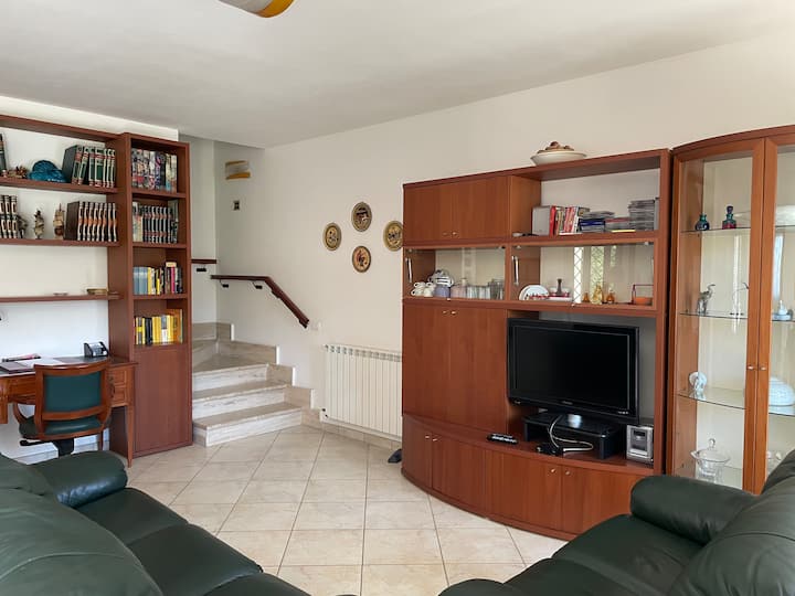 Confortevole E Spazioso Villino A Sabaudia - Sabaudia