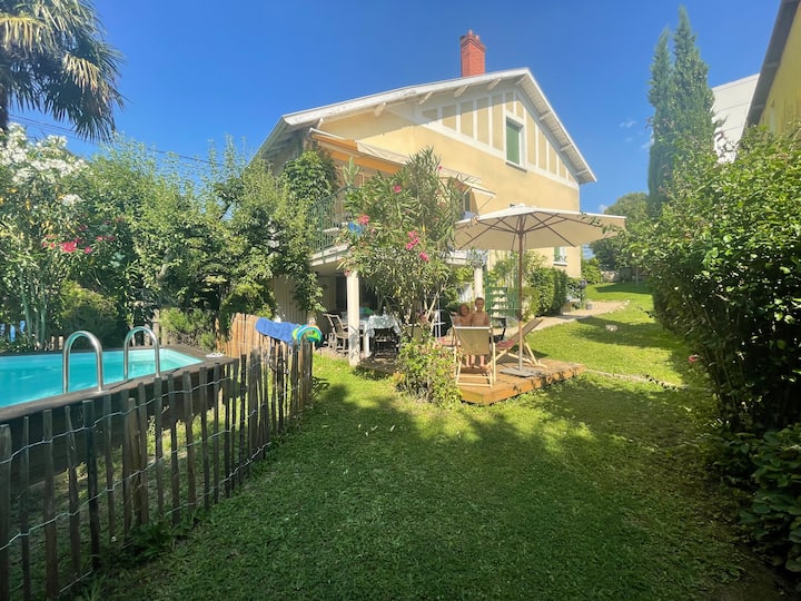 Jolie Maison De 5 Ch. Avec Jardin Et Piscine - Lyon
