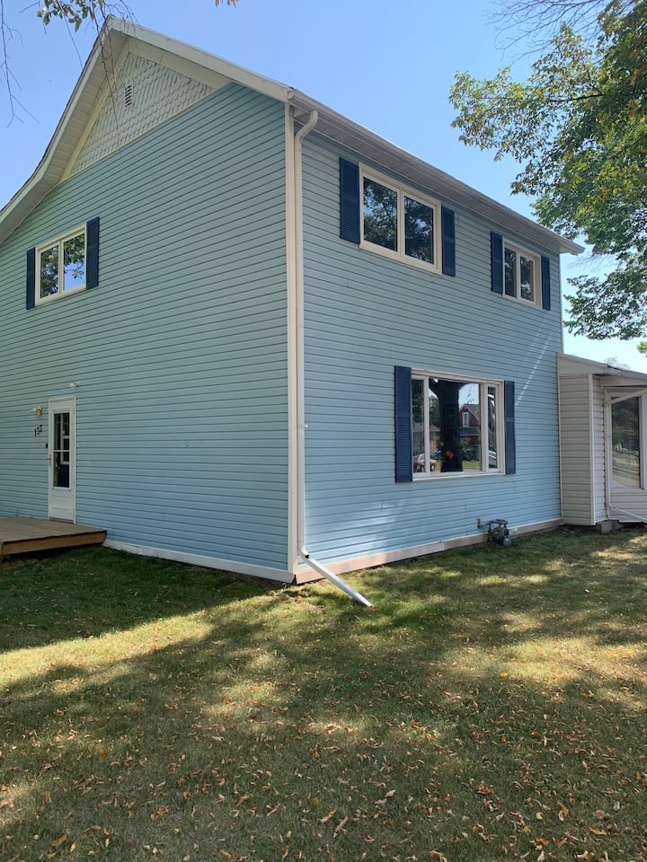 Cowboy Room - Claresholm