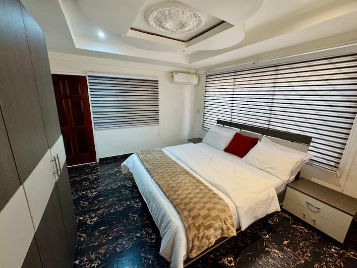 Stylish 1br Apartment • 15 Min Airport • Wifi Luxe - Ghana