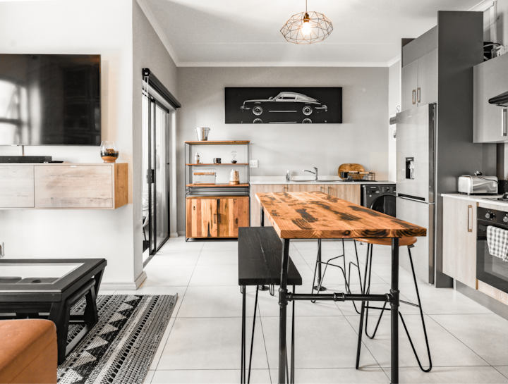 Modern 1br | Backup Power | Carlswald, Midrand - Midrand