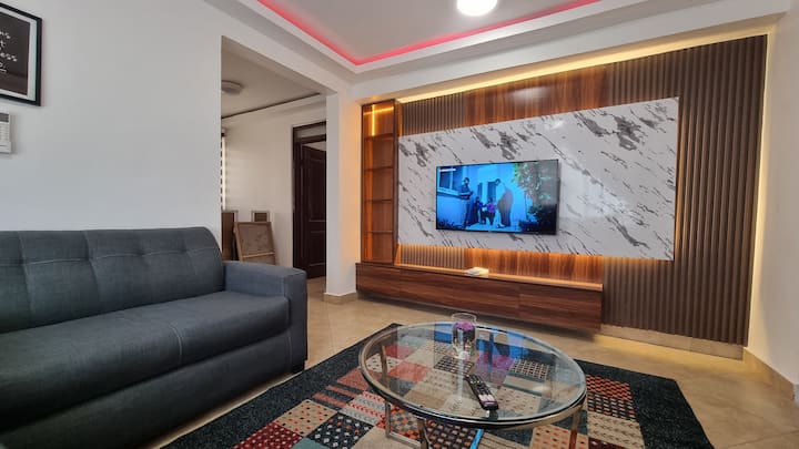 Cozy 2 Bedroom Condo In A Gated Community - Kumasi