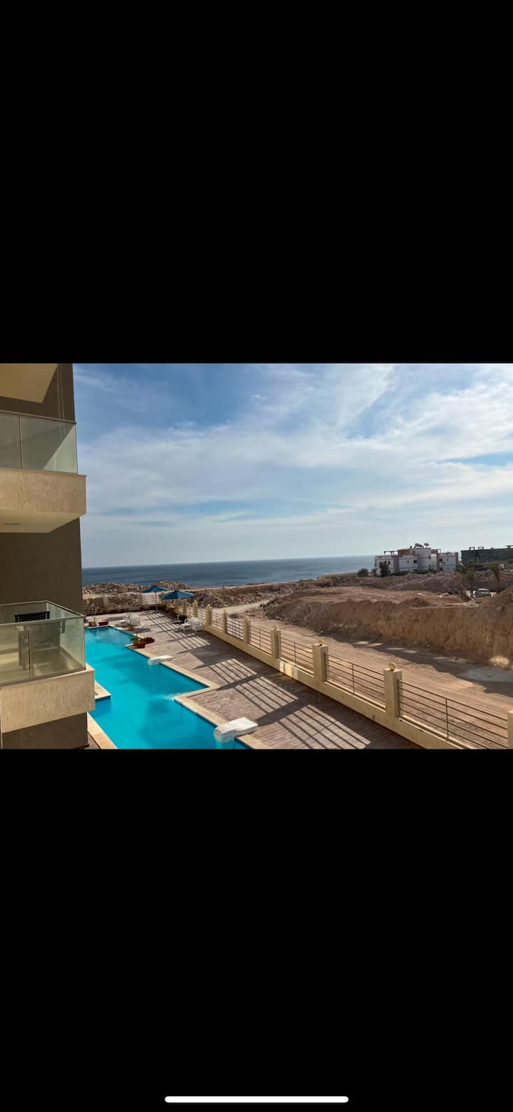 Cozy Beachfront Apartment Stunning Views - Charm el-Cheikh