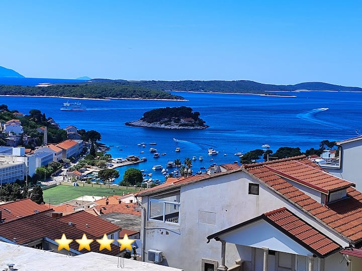 Antea 4 - Hvar