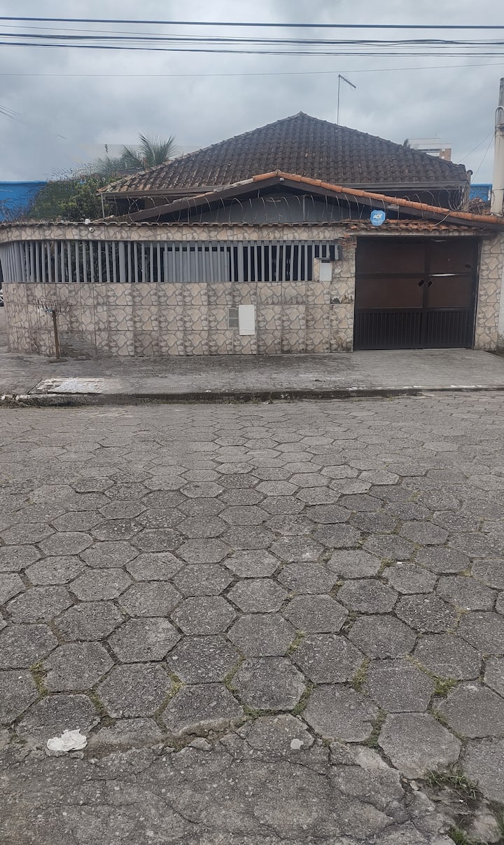 Aluga Para Temporada C/ Parcelamento Sem Juros 6x - Praia Grande