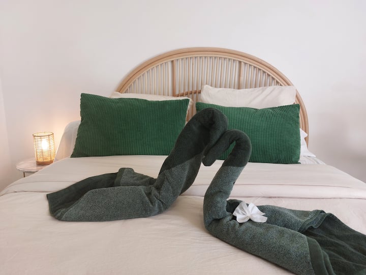 Studio Hypercentre - Lit Double, Parking Et Balcon - Chartres