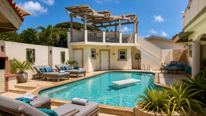 Ideal Family/group Villa With Huge Pool! - Aruba
