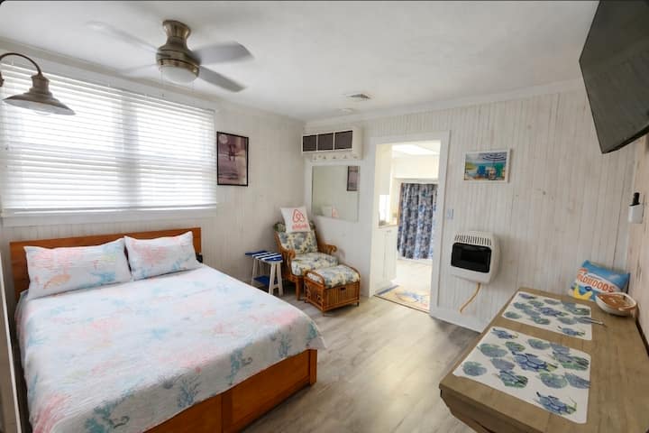 Wildwood's ~All Season Holiday~ Seashore Getaway - Cape May, NJ
