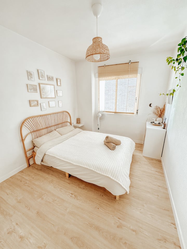 Cosy Luminous Apartment Torrevieja Centre + Balcon - Torrevieja