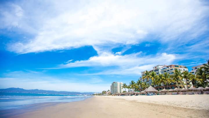 Ample•calm•equipped•new•pool•gym•parking•3 Baths - Nuevo Vallarta