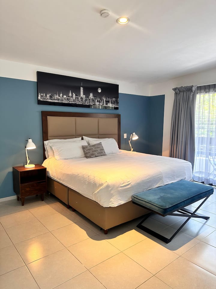 Chic & Stylish Suite Steps From Expo A/c Wifi 202 - Guadalajara, México