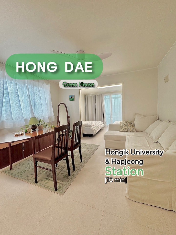홍대입구역 도보 5분/2bedroom/5bed/2balcony/e.v/stationarea - South Korea