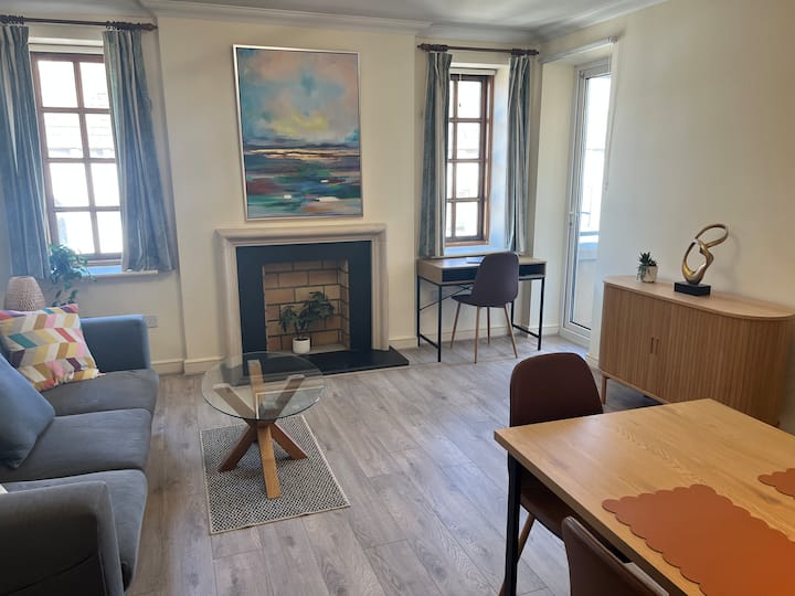 Tranquil Park-like Apt In Top South Dublin Spot - Dún Laoghaire