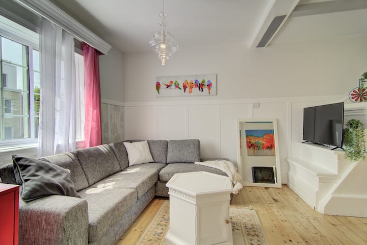 Montreal, I Cant Wait! - Montreal