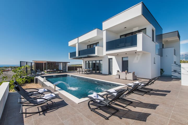 Villa Luna- Private Heated Pool And Sauna - Croatia