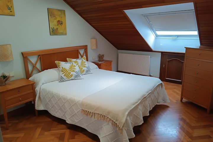 Apartamento Sleeps 6 With Garage - Cambados