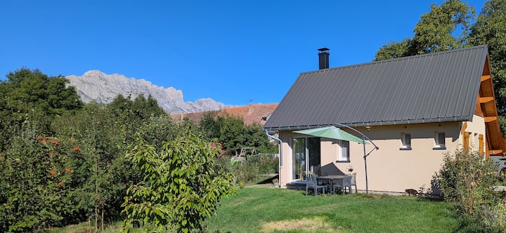 Chalet Bois
Pomme De Pin
Dans Un Charmant Hameau - Saint-Bonnet-en-Champsaur