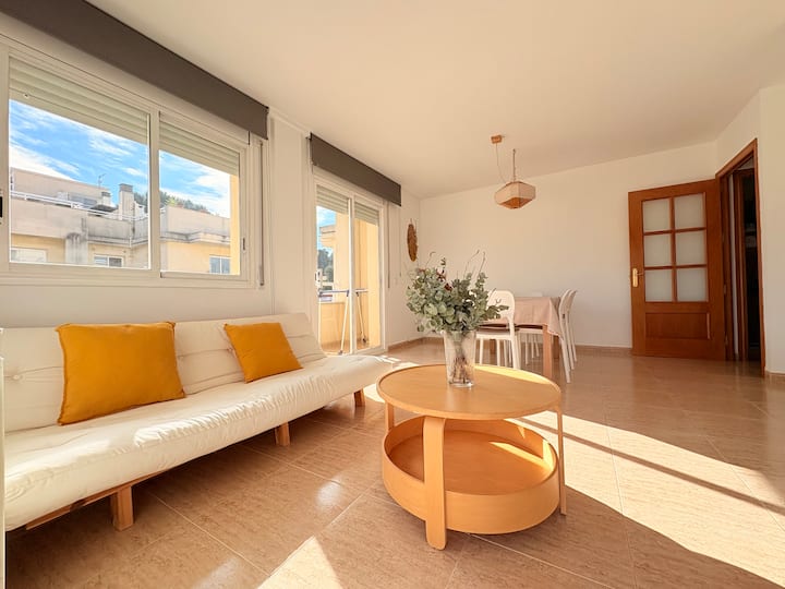 Salou. Soleil, Plage Et Détente - La Pineda