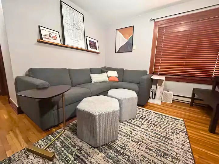 Walk-everywhere Uptown Condo (2 Bd) - Minneapolis−Saint Paul Airport (MSP)