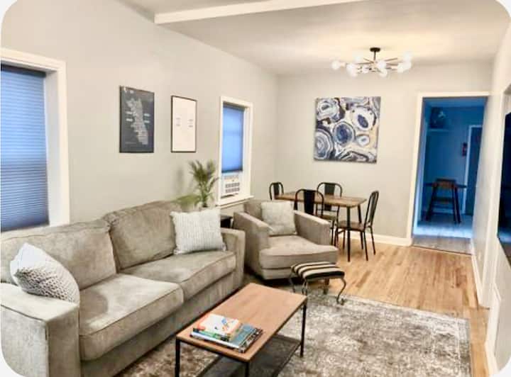 Wicker Park Near Downtown - Chicago