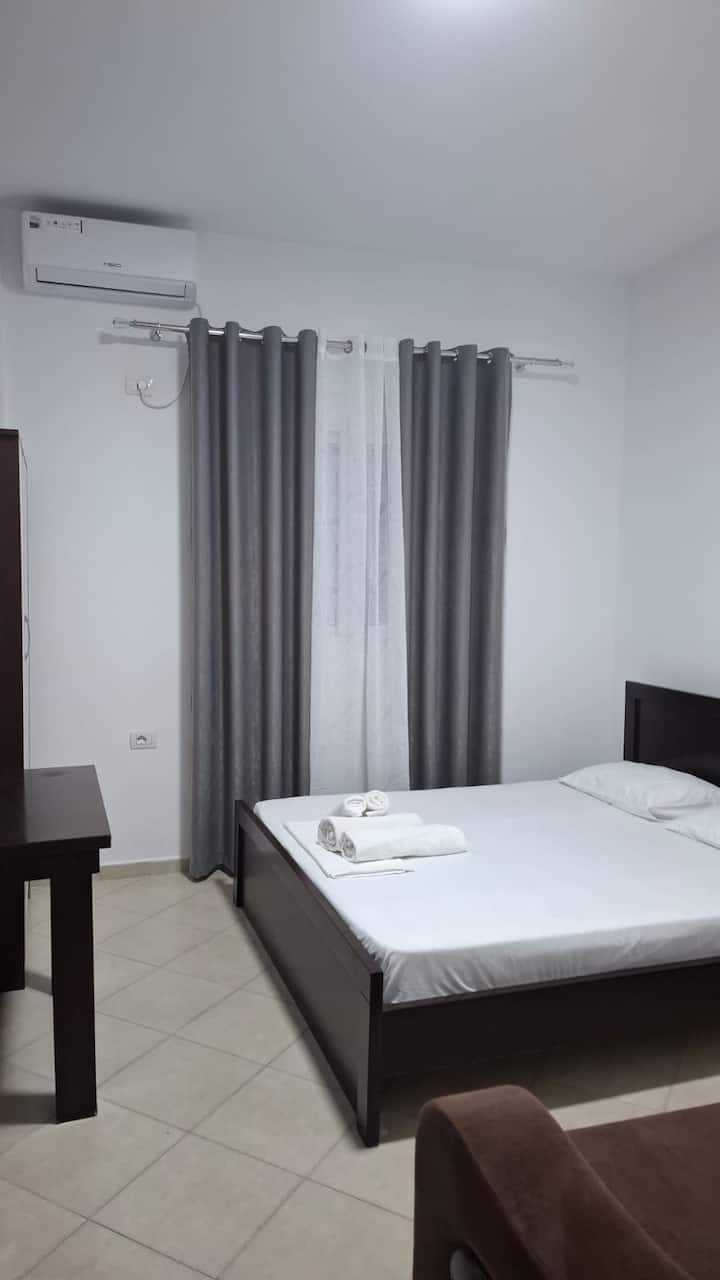 1-quadruple  Apartment! - Ksamil