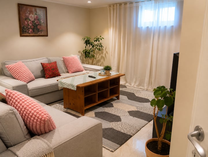 Spacious Apt 3 Sleeping Areas & Private Entrance - Gothenburg