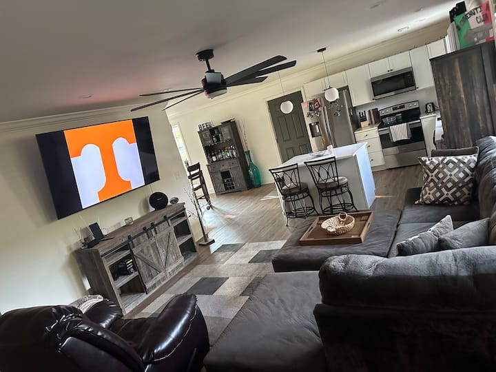 Football Weekend Home! 12 Mins Away. - Knoxville, TN