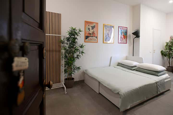 Handy Apartment City Center - Milan