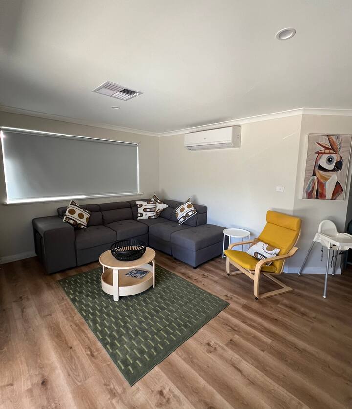 Home Away - 4 X 2 Ideal For Professionals - Kalgoorlie - Boulder