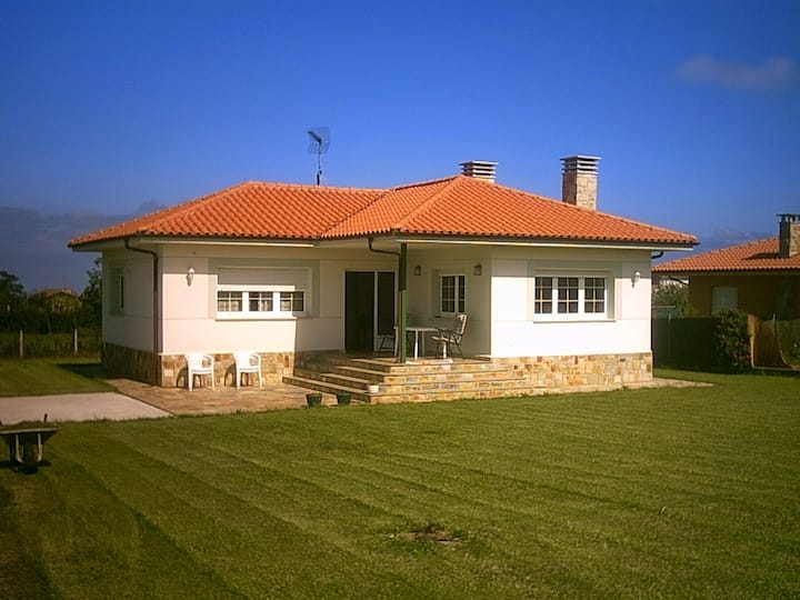 Chalet Independiente Con Parcela - Villaviciosa
